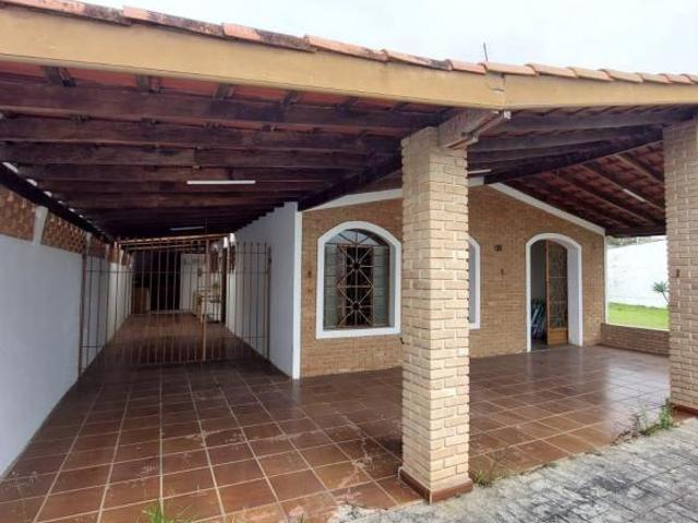 Casa con 670 m² de terreno, 2 quartos à venda em Jardim Aruan