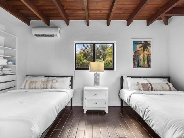 Casa con jacuzzi y parrilla