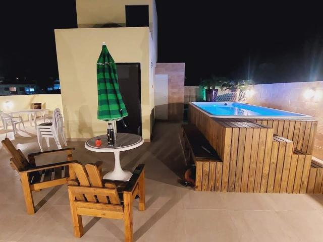 casa con piscina para 10 pessoas
