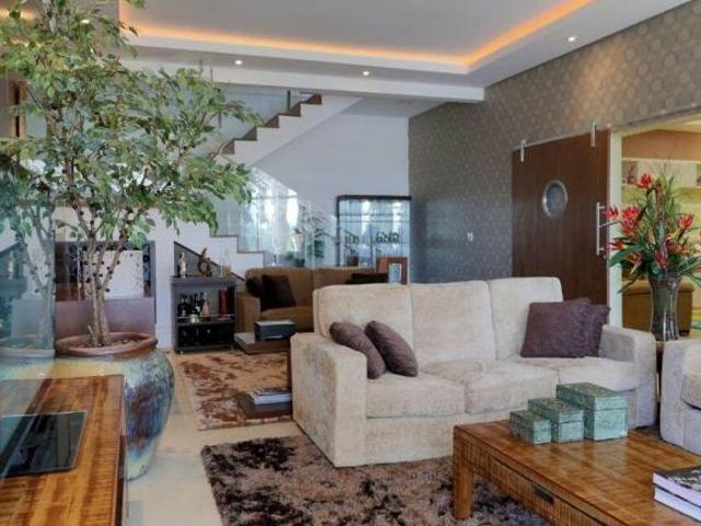 Casa Cond. Golf Village na Granja Viana