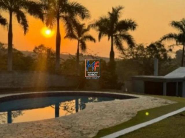 Casa Cond. Fechado 1.010 m² a.c com 5 suíte s,8 banheiros e 10 vaga s. Área de lazer completa!