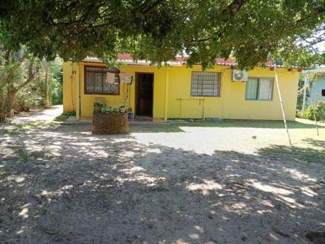Casa cond. Fechado com piscina e galpão!