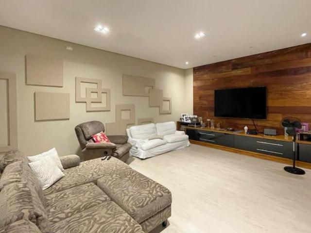 Casa Cond São Paulo II Granja Viana