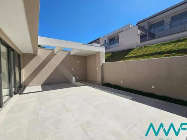Casa Cond. Singular Alphaville 230m2