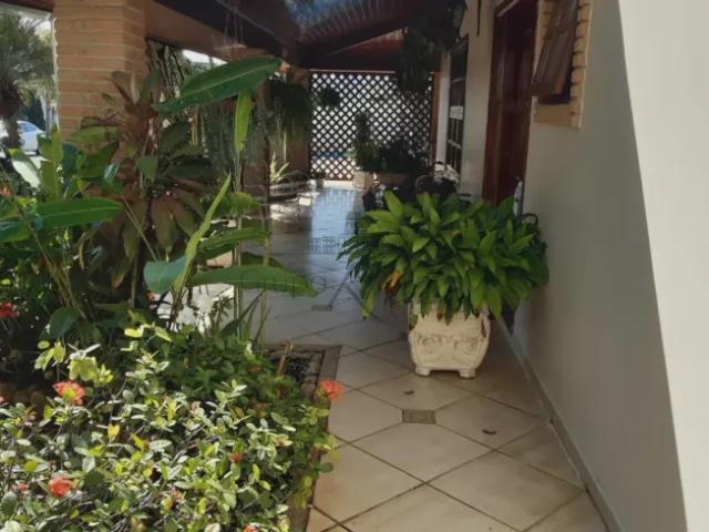 Casa Condomínio 5 quartos 3 Suítes Jd. Aquarius SJC
