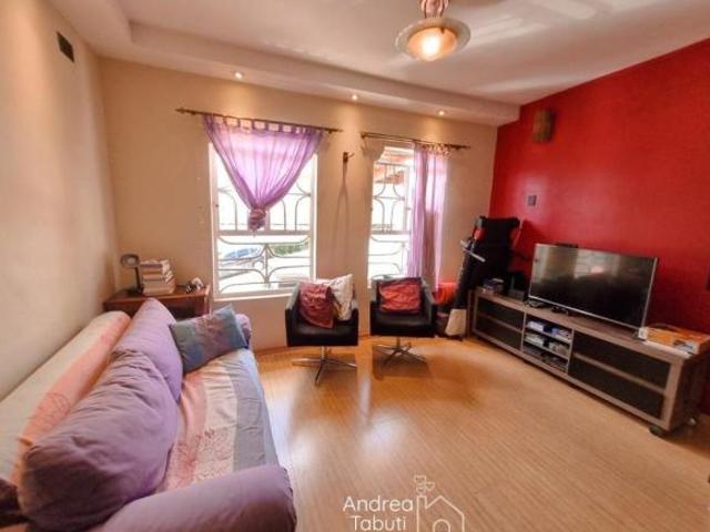 CASA CONDOMINIO 3 DORMITORIOS 1 SUITE COM 2 VAGAS FL52