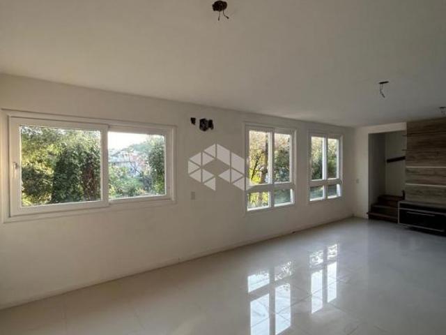 Casa Condomínio 3 dormitórios com suíte