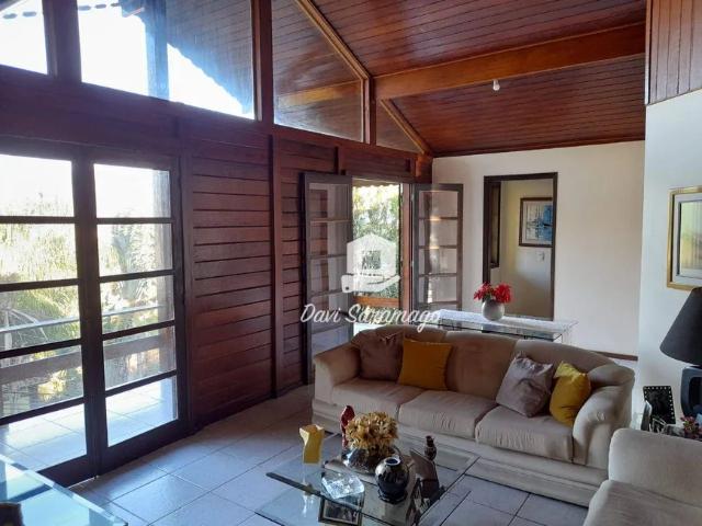 Casa Condominio 3 Quartos com Quintal