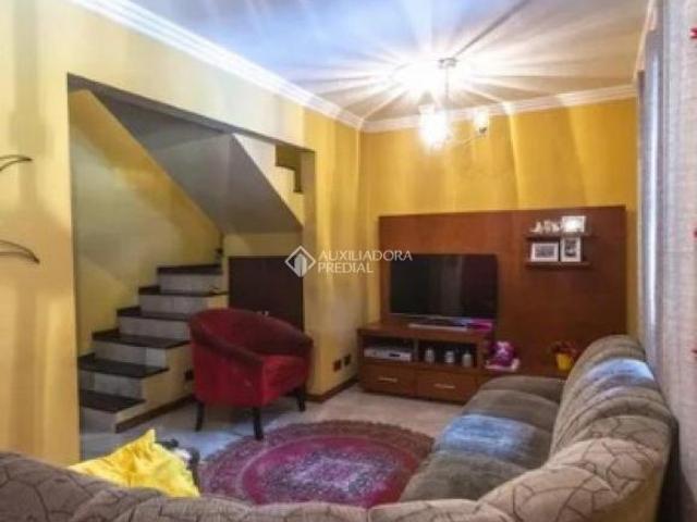 CASA CONDOMINIO 3 QUARTOS 2 VAGAS