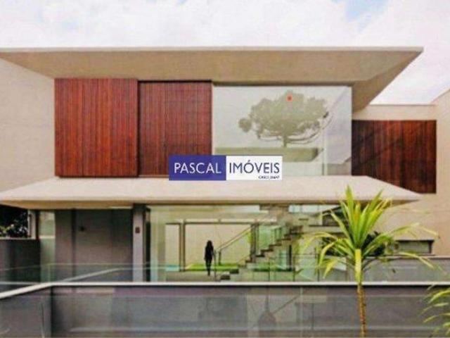 Casa Condomínio 3 suítes 4 Vagas