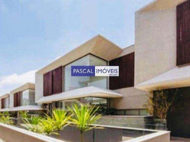 Casa Condomínio 3 suítes 4 Vagas