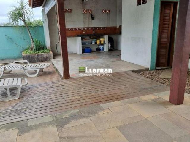 Casa Condominio 3 suítes com piscina