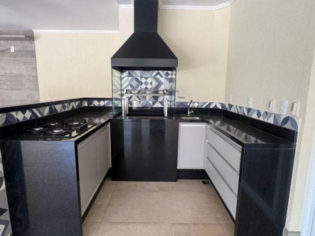 Casa condomínio, 3 suites + Home TV no terreo, escritório, area gourmet com piscina, FINANCIA + FGTS