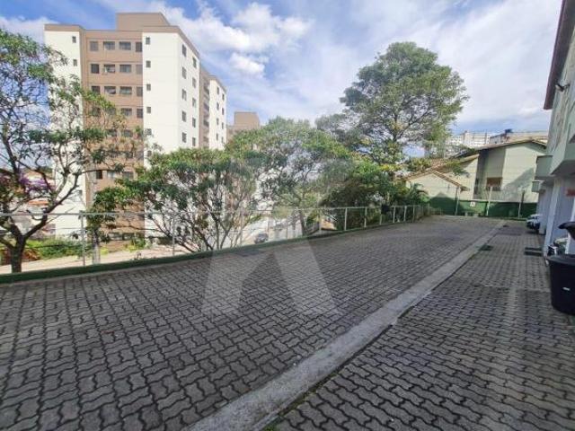 Casa condominio 3dorms 2 vagas