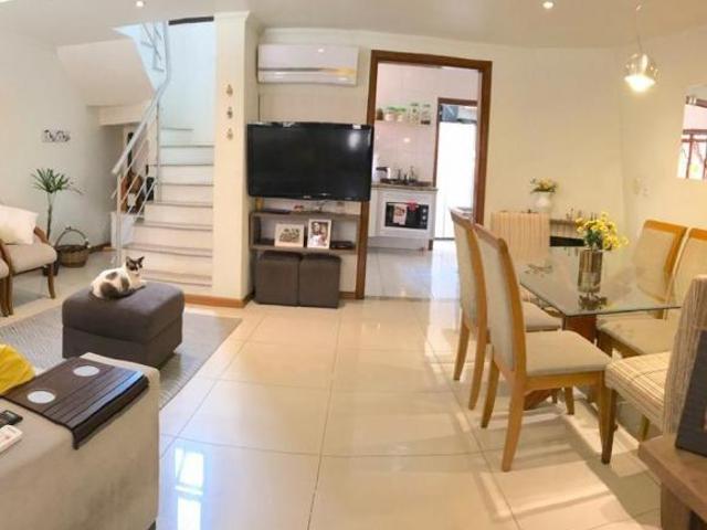 Casa Condominio 03 dormitórios