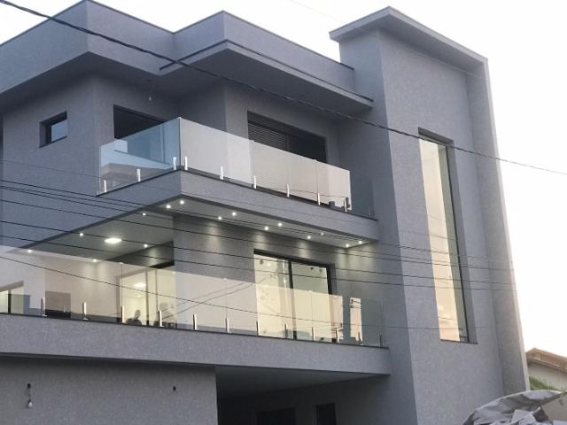 CASA CONDOMÍNIO 254m² | 04 Dorms | 02 vagas | Centro Santana de Parnaíba. R$2.340.000