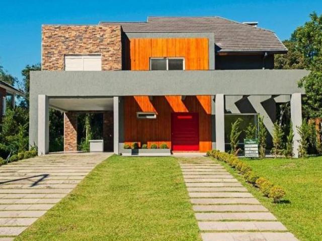CASA CONDOMINIO