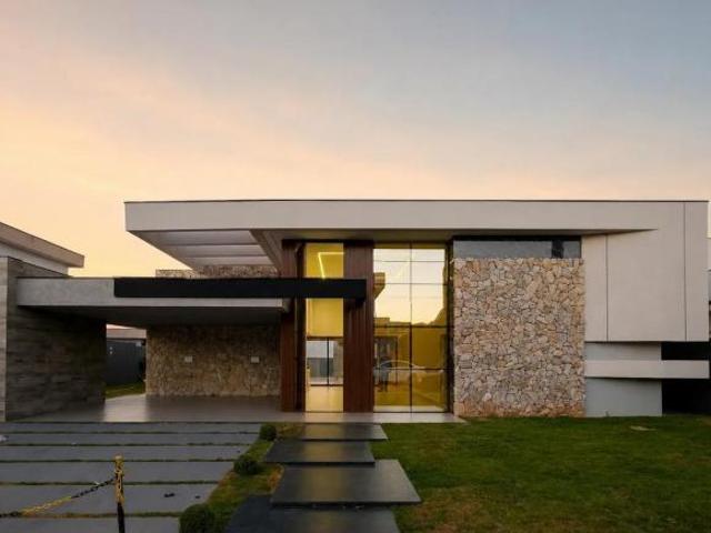 Casa Condomínio 4 Quartos, Alto Padrão, Piscina, Prainha, Hidro, no Jardim Botânico
