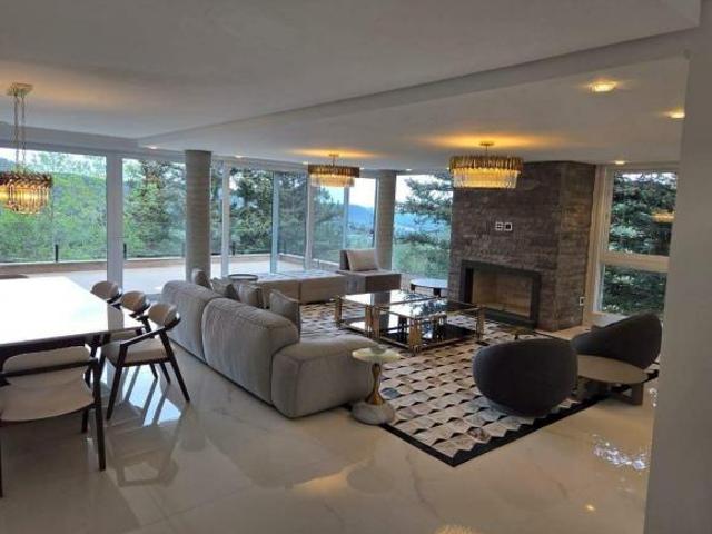 CASA CONDOMINIO 4 SUÍTES