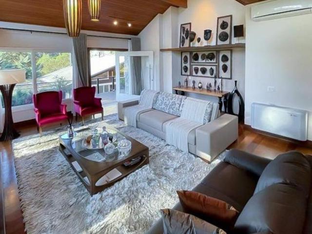 CASA CONDOMINIO