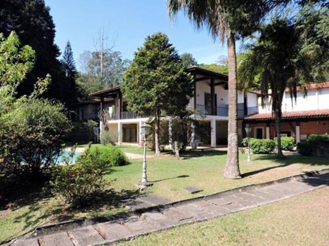 Casa Condomínio