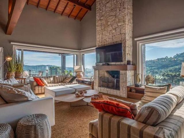 CASA CONDOMINIO