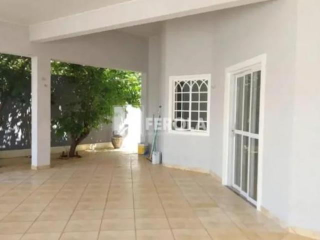 CASA CONDOMINIO COM FACIL ACESSO PARA ESTRUTURAL COMO EPTG