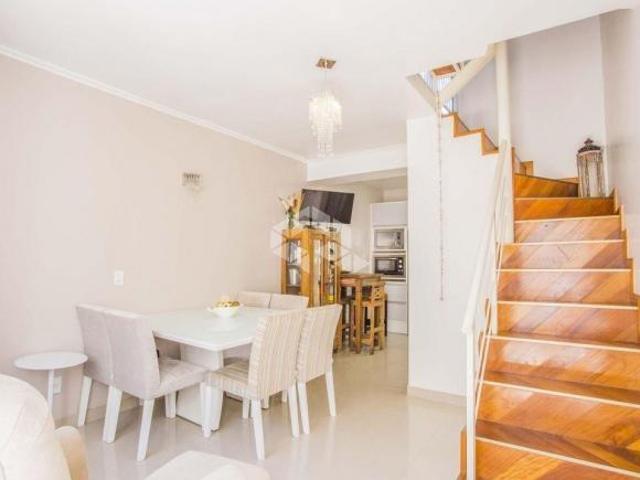 Casa condominio com 3 dormitórios, 1 suíte e garagem