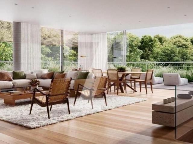 Casa condominio com 898m² privativos á venda na Cidade Jardim