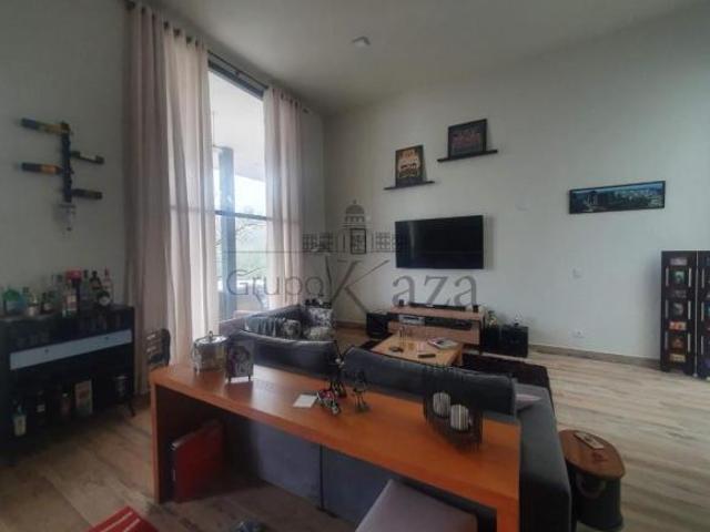 Casa Condomínio Chácaras Condomínio Recanto Pássaros II Jacareí 270m² 3 Dormitórios