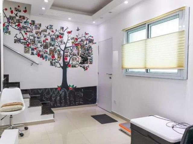 Casa Condomínio à Venda | 120m² | 3 dormitórios 1 suíte | 1 vaga Vila Mazzei!