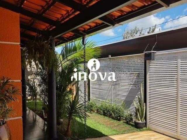 Casa Condomínio à venda, 3 quartos, 1 suíte, 2 vagas, Vainice Andrade, Condomínio Uberaba/MG