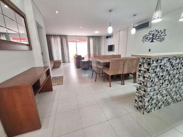 Casa condomínio à venda na Enseada Guarujá