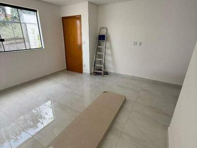 Casa Condominio à Venda no Jardim Leblon – 3 Quartos com Suíte – R$ 490.000,00