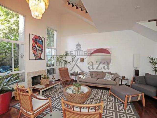 Casa Condomínio Alto da Boa Vista 5 Dormitórios 350m² Estuda Permuta