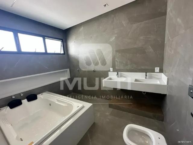 Casa condominio alphaville i cond