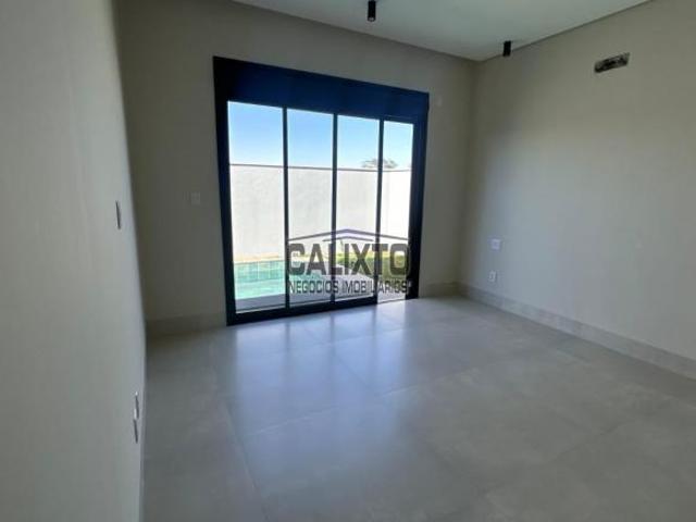 CASA CONDOMINIO ARTS