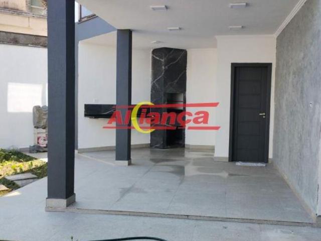 Casa condomínio arujá 5 com 3 dormitórios sendo 1 suíte, 3 salas e 6 vagas Arujá