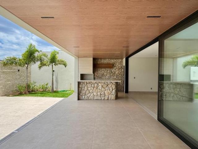 Casa Condomínio Arniqueiras 4 Suítes closet Lazer Completo