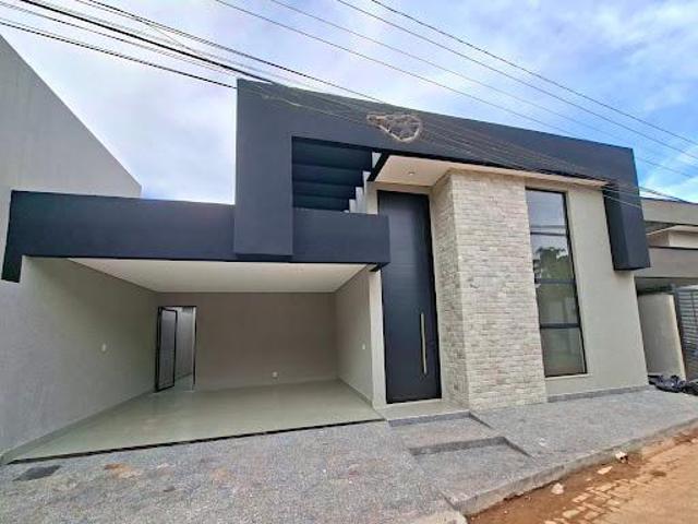 CASA CONDOMINIO ARNIQUEIRAS LOTE 200M² 3 SUÍTES CHURRASQUEIRA AVALIA PERMUTA