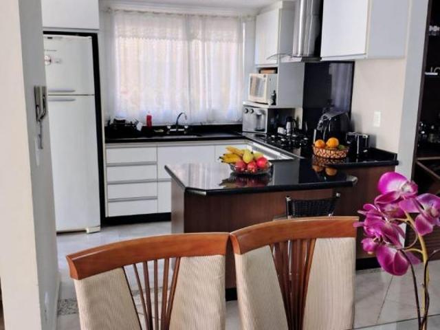 Casa Condominio Bairro Colonia em Jundiai