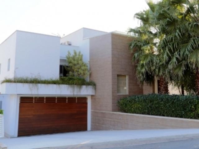 Casa condomínio Golf Village