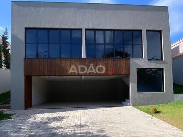 Casa Condomínio do Lago Casa em Condomínio com 3 Quarto s por R$ 2300000.00 no setor Condomínio do