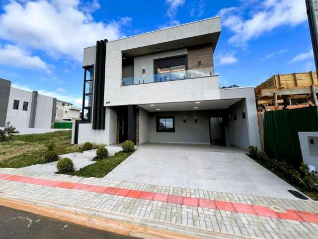 Casa Condomínio de Alto Padrão