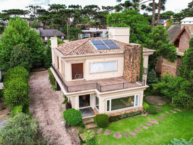 CASA CONDOMÍNIO DE LUXO