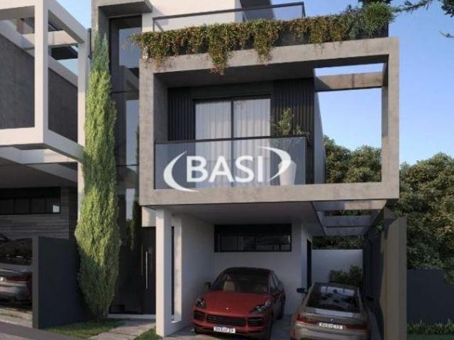 Casa Condomínio em Curitiba
