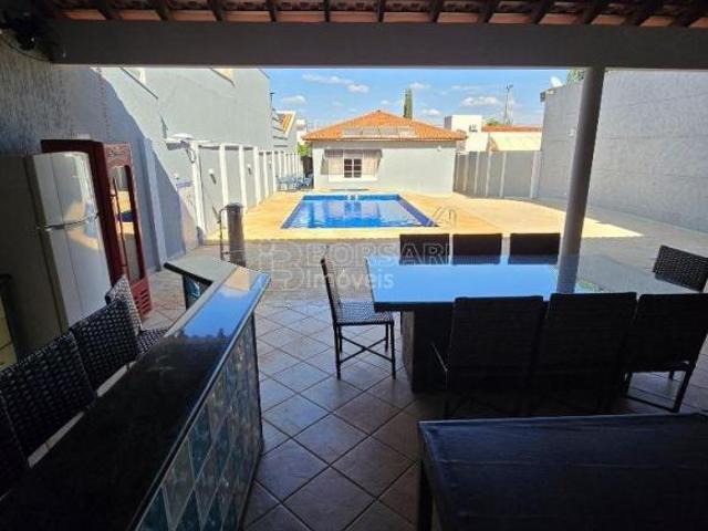 Casa Condomínio em Araraquara