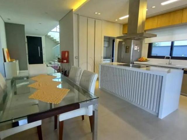 Casa Condomínio em São José dos Campos