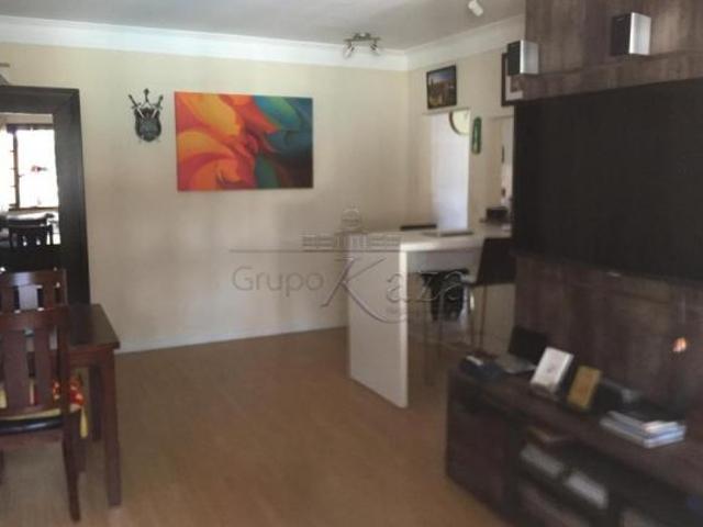 Casa Condomínio em São José dos Campos