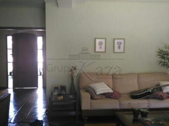 Casa Condomínio em São José dos Campos